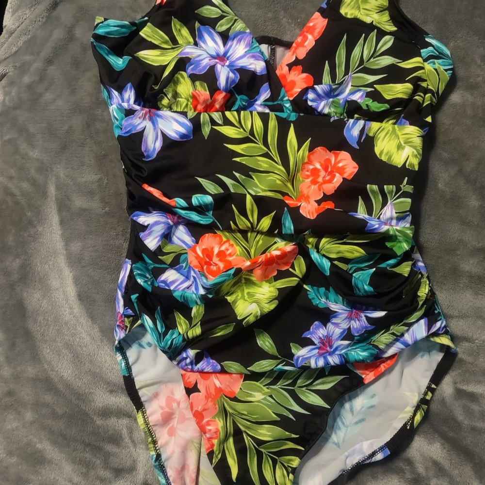 Ruby Ribbon Riveria Bathing Suit - Gem